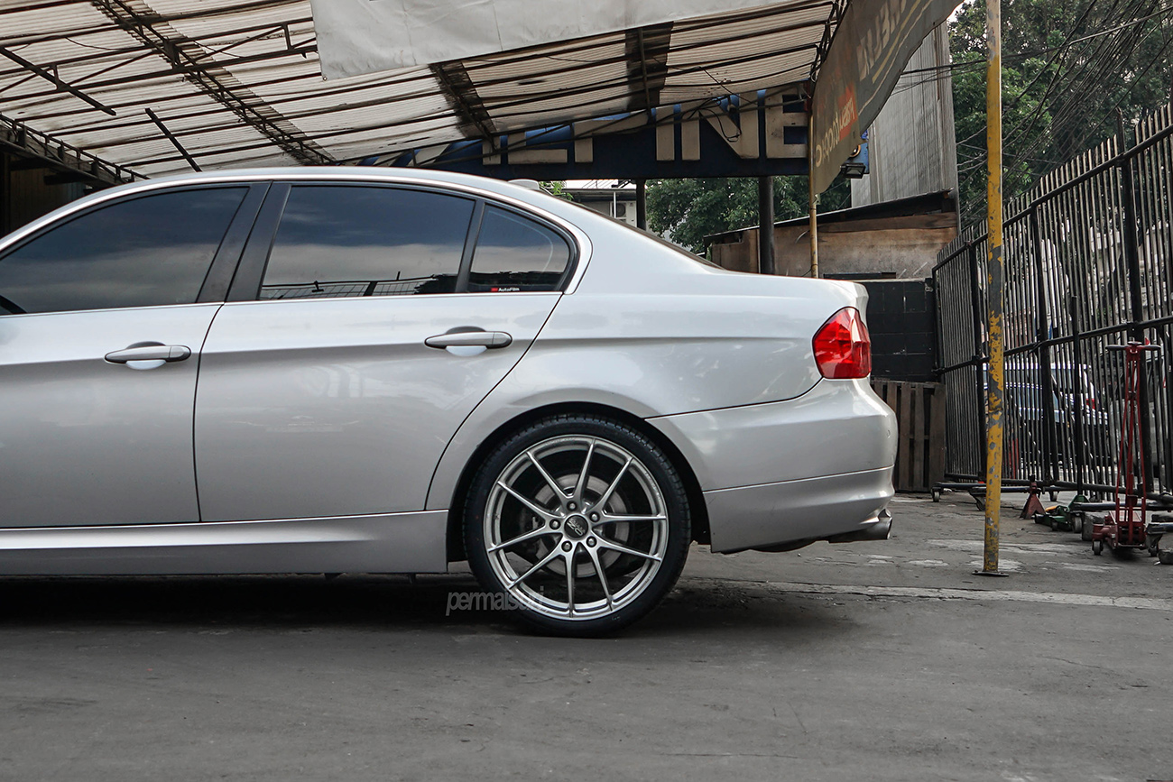 Permaisuri | OZ Racing Leggera HLT with BMW 3 Series E90