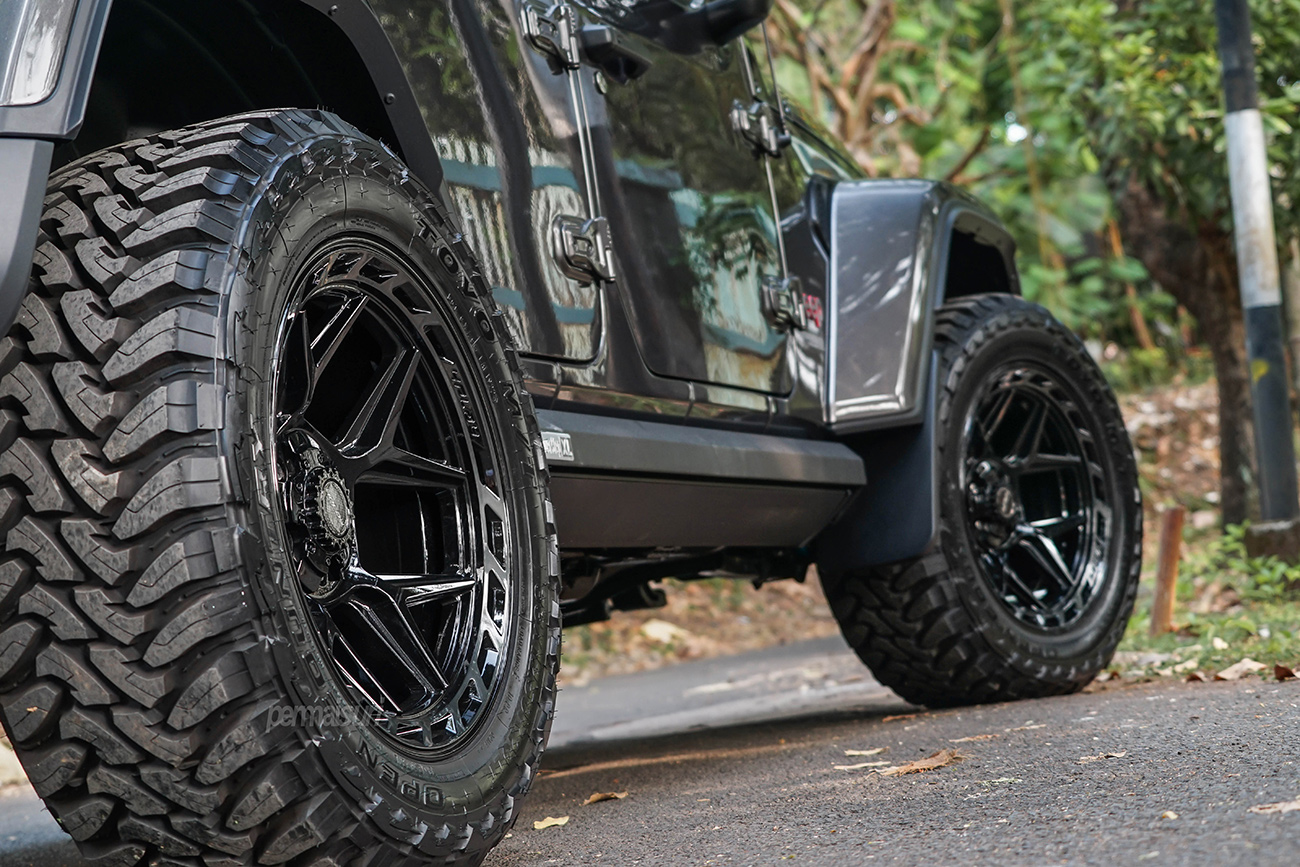 Permaisuri | 4PLAY WHEELS 4P55 with Jeep Rubiccon