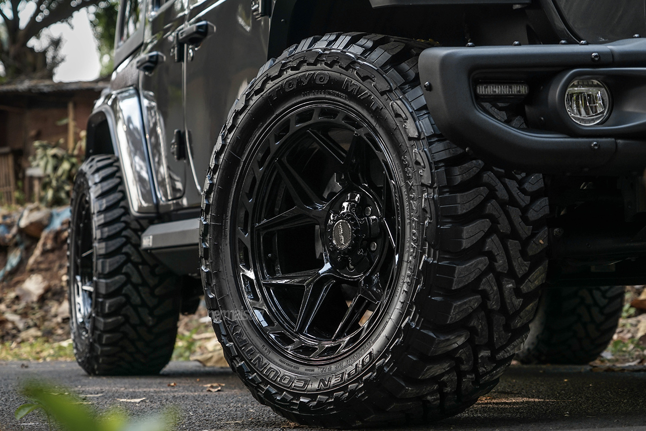 Permaisuri | 4PLAY WHEELS 4P55 with Jeep Rubiccon