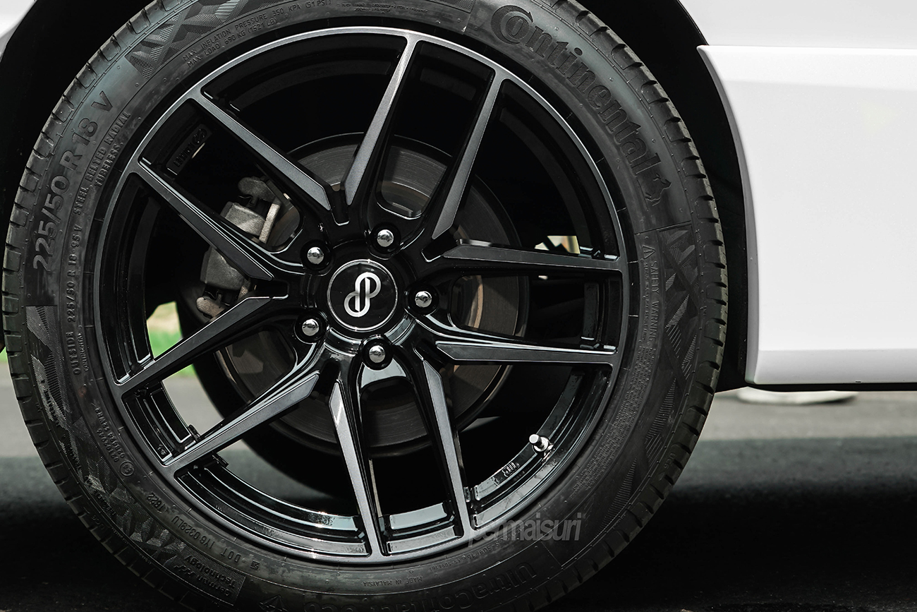 Permaisuri | Enkei Performance Icon with Nissan Serena