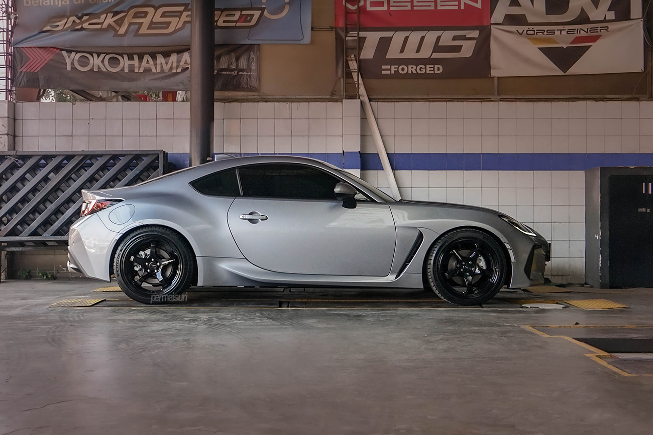 Permaisuri | WedsSport RN-05M with Subaru BRZ
