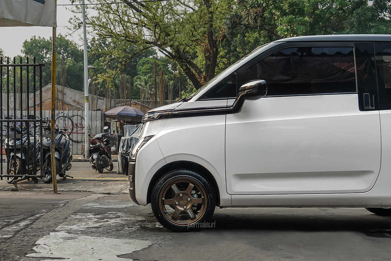 Permaisuri | Rays Volk Racing TE37 with Wuling Air ev
