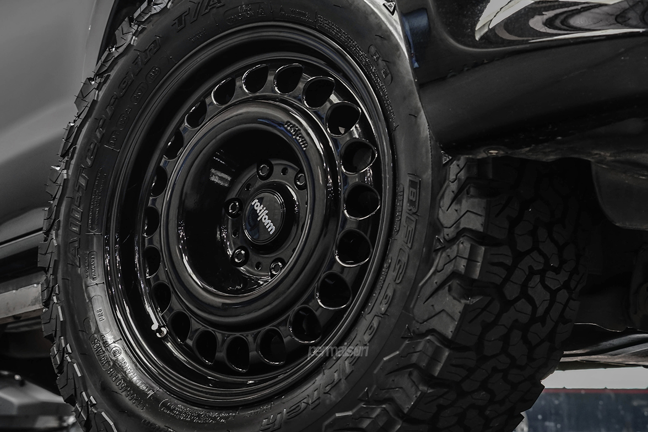 Permaisuri | Rotiform Mono STL with Toyota Fortuner