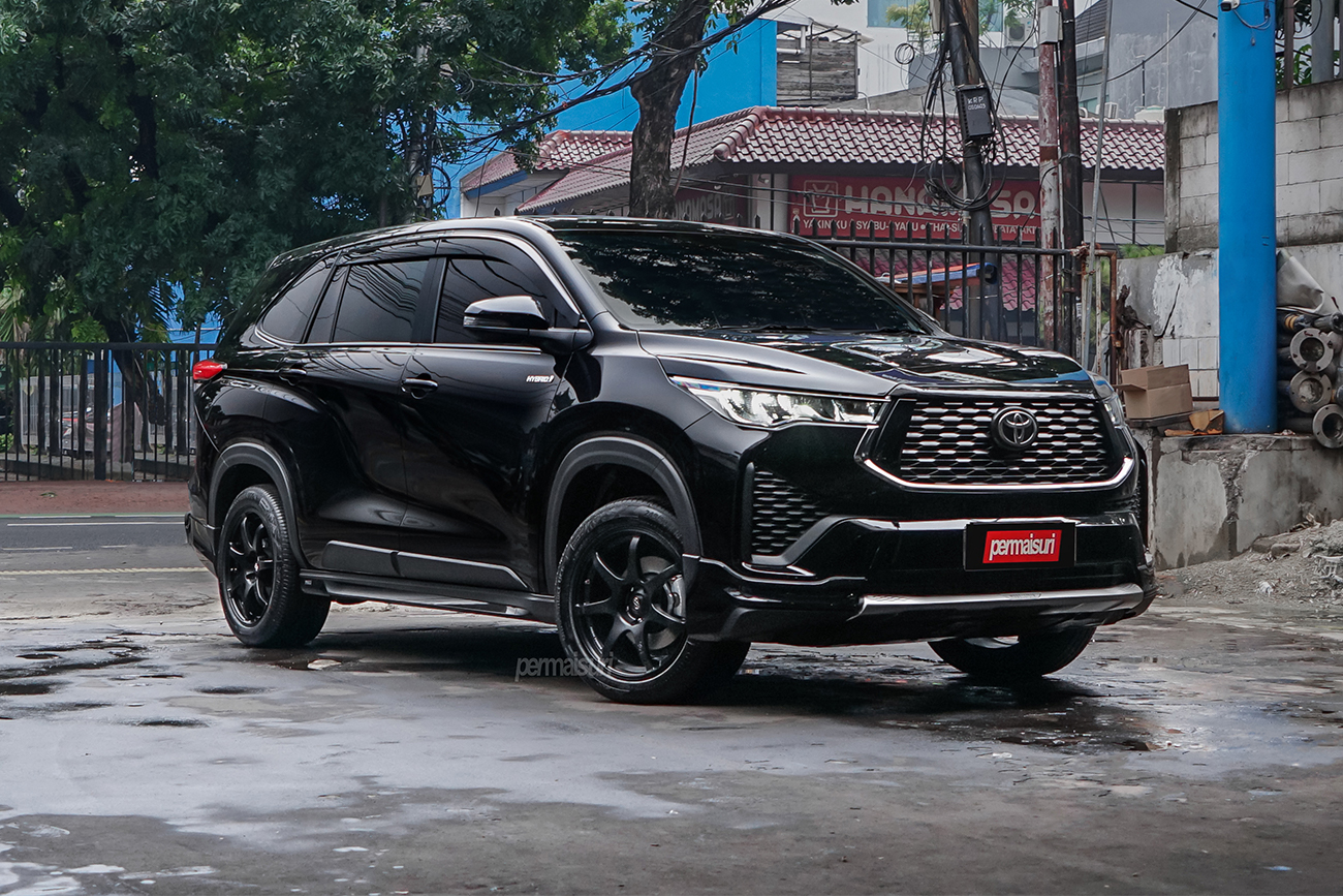 Permaisuri | Enkei Tuning Series SC38 with Toyota Innova Zenix