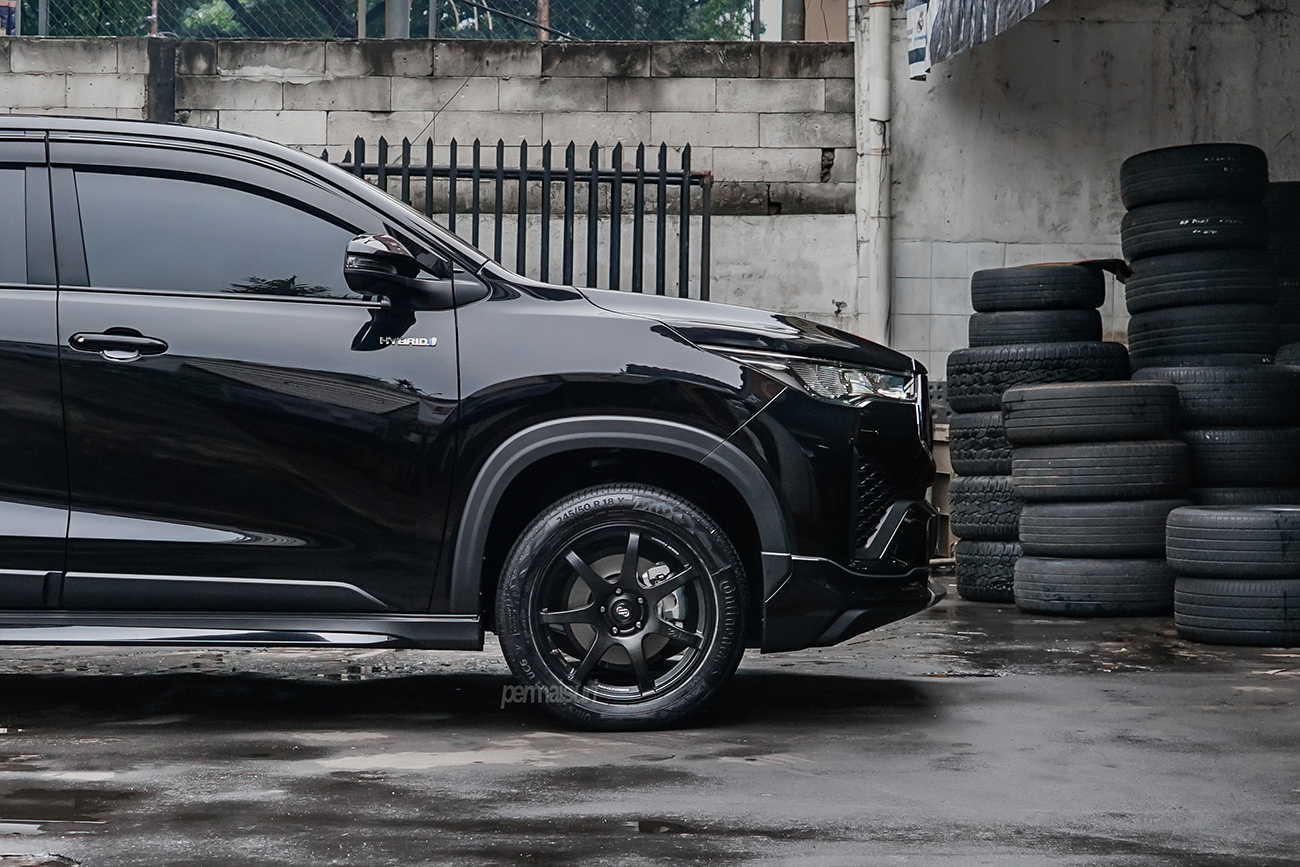 Permaisuri | Enkei Tuning Series SC38 with Toyota Innova Zenix