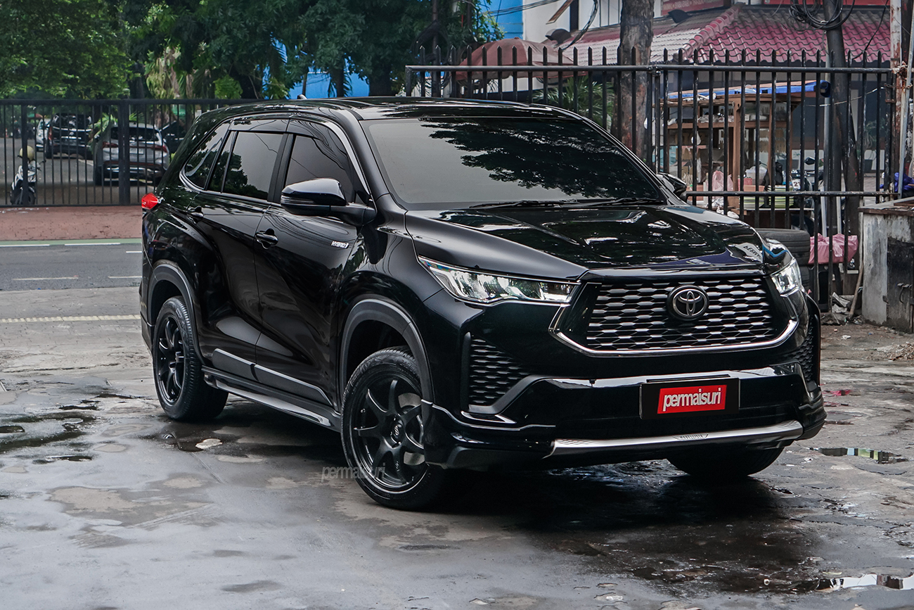 Permaisuri | Enkei Tuning Series SC38 with Toyota Innova Zenix