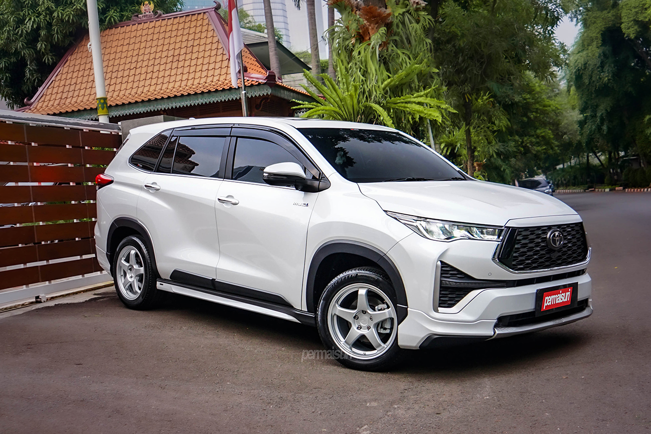 Permaisuri | Motegi Racing Cronoz with Toyota Innova Zenix