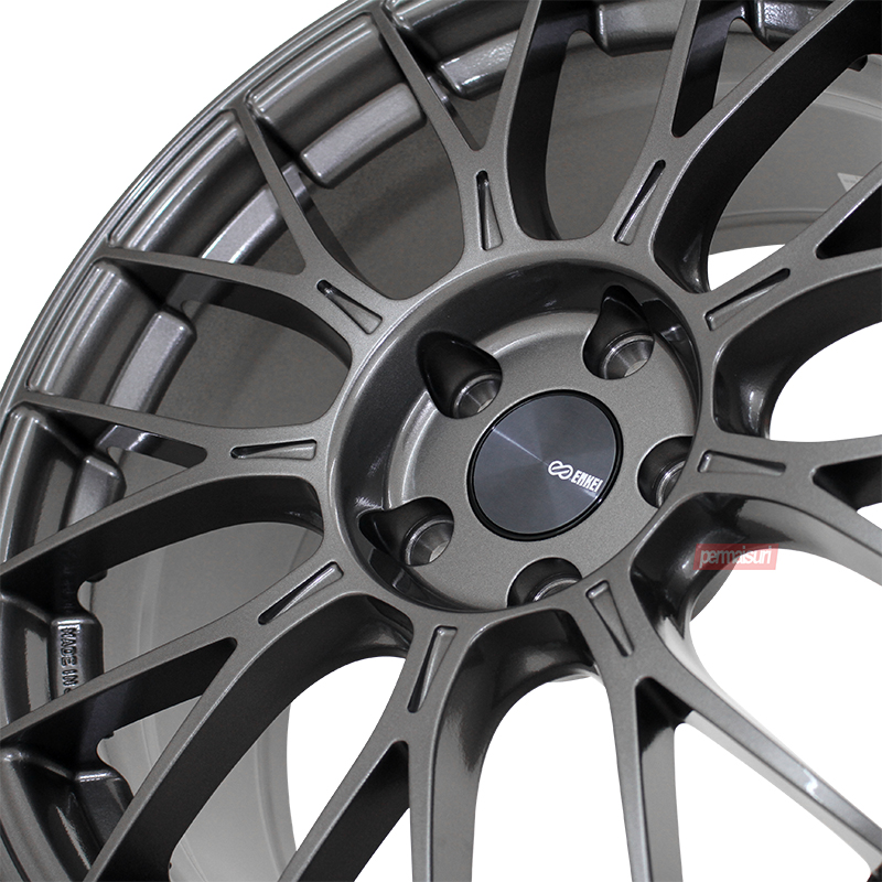 Permaisuri | Enkei - PFM1 | Dark Silver 18