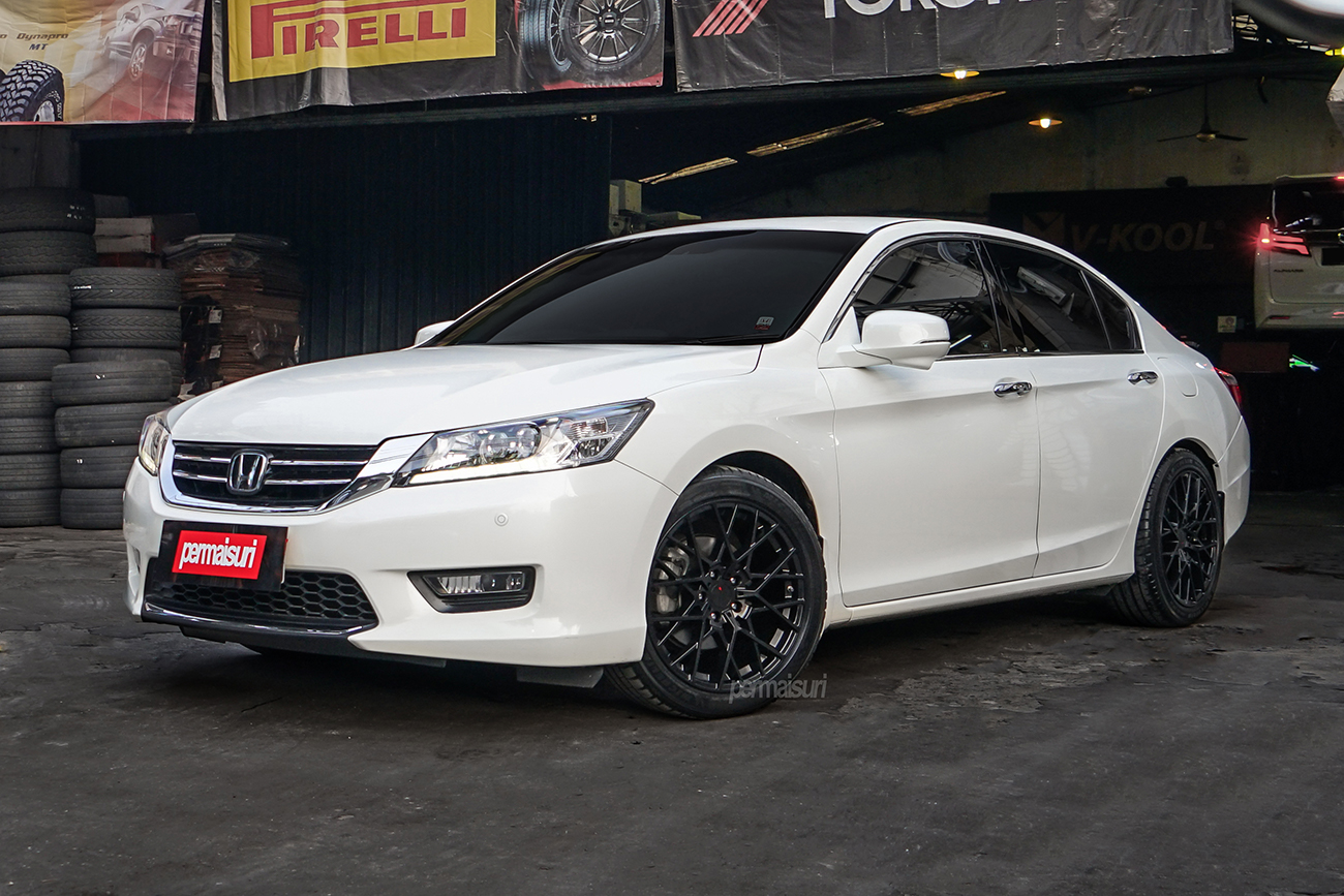 Permaisuri | TSW Sebring with Honda Accord