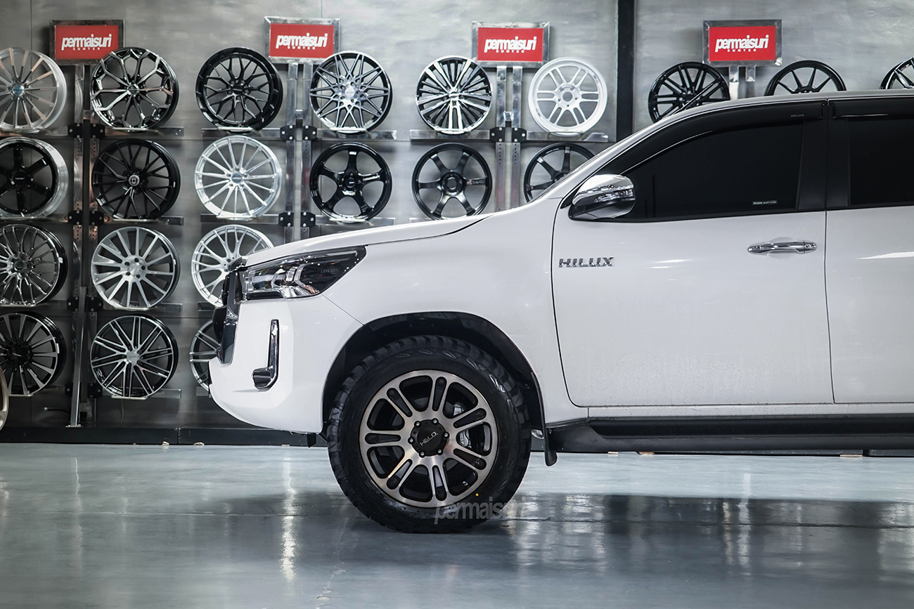 Permaisuri | HELO HE904 with Toyota Hilux