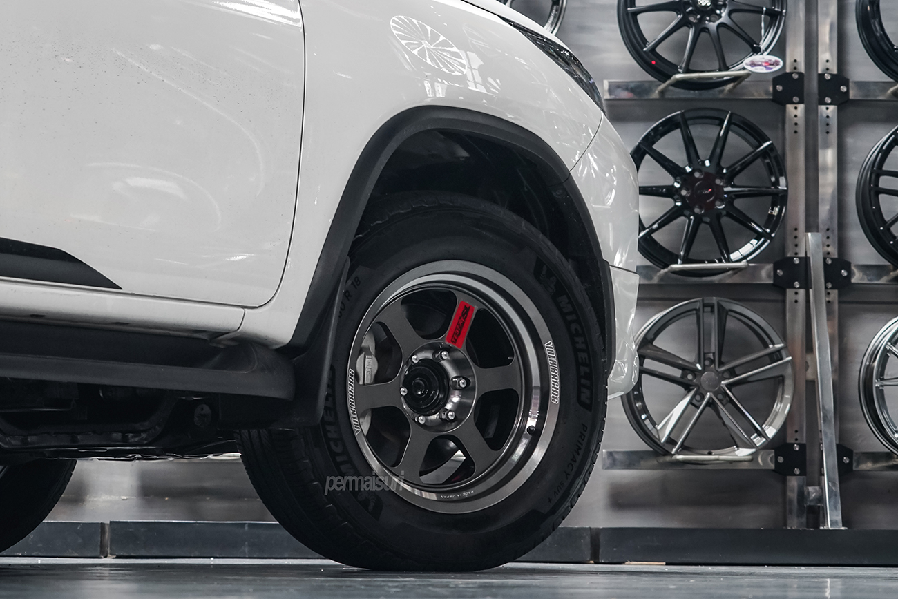Permaisuri | Rays Volk Racing TE37XT SL M-Spec with Toyota Fortuner