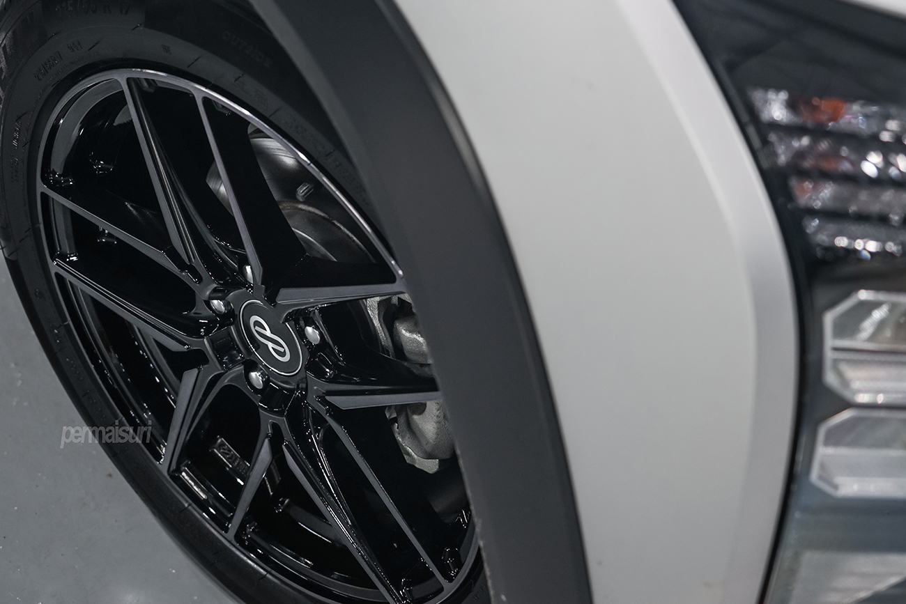 Permaisuri | Enkei Performance Icon with Hyundai Stargazer