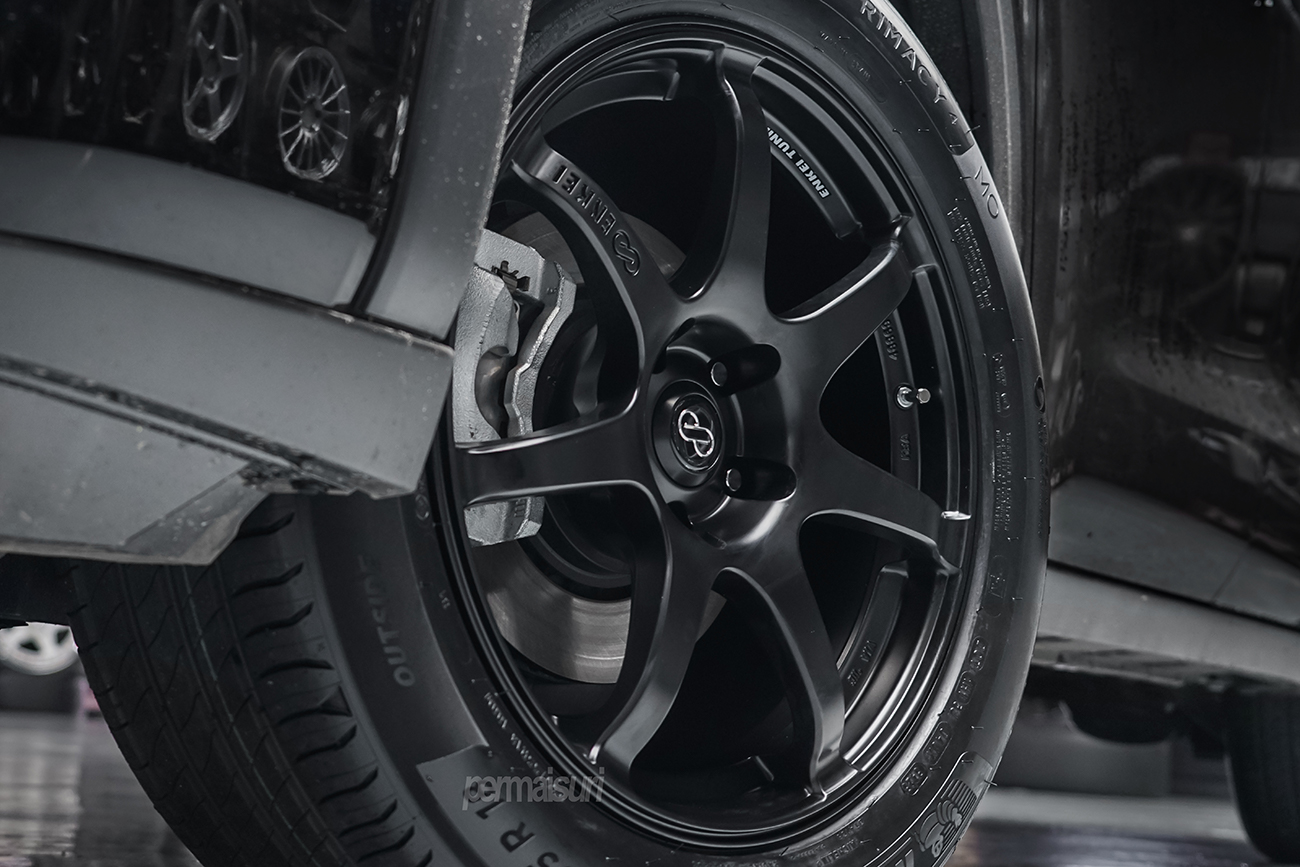 Permaisuri | Enkei Tuning Series SC38 with Toyota Innova Zenix