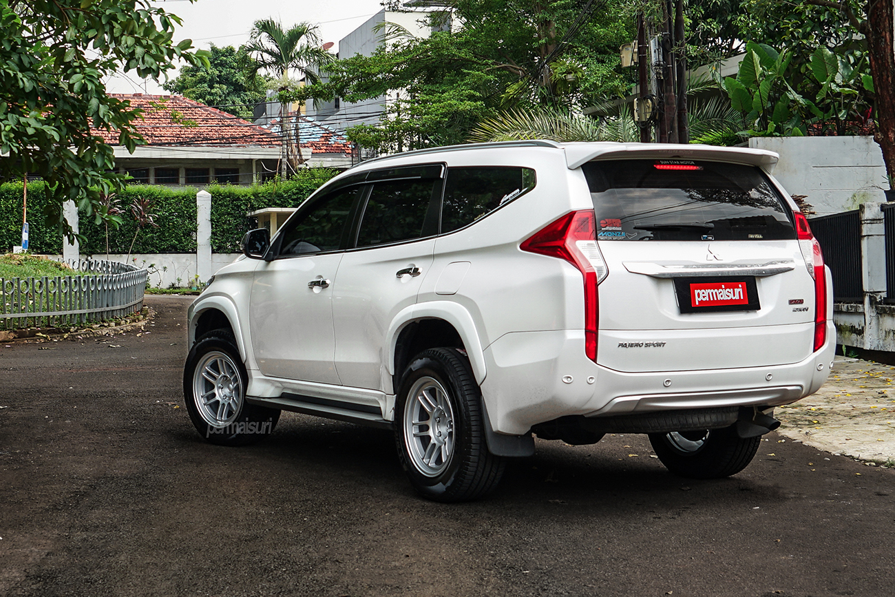 Permaisuri | Enkei RPT1 with Mitsubishi Pajero Sport