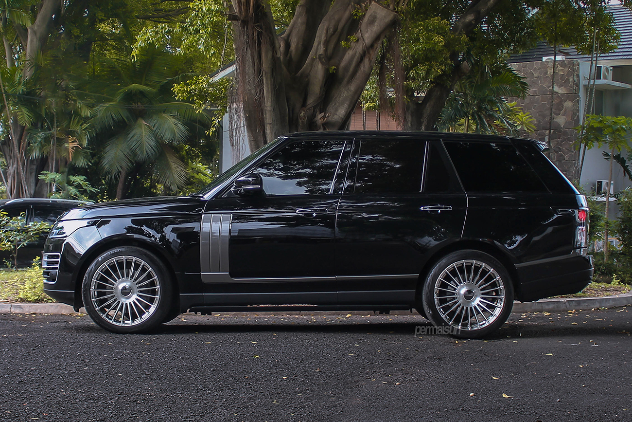 Permaisuri | Vossen HF-8 with Range Rover Vogue