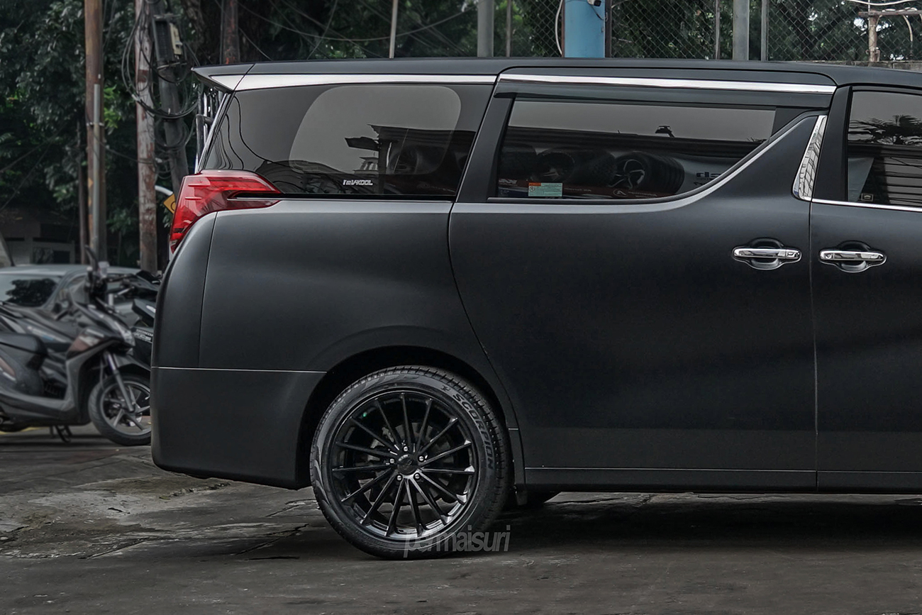 Permaisuri | OHM Proton with Toyota Alphard