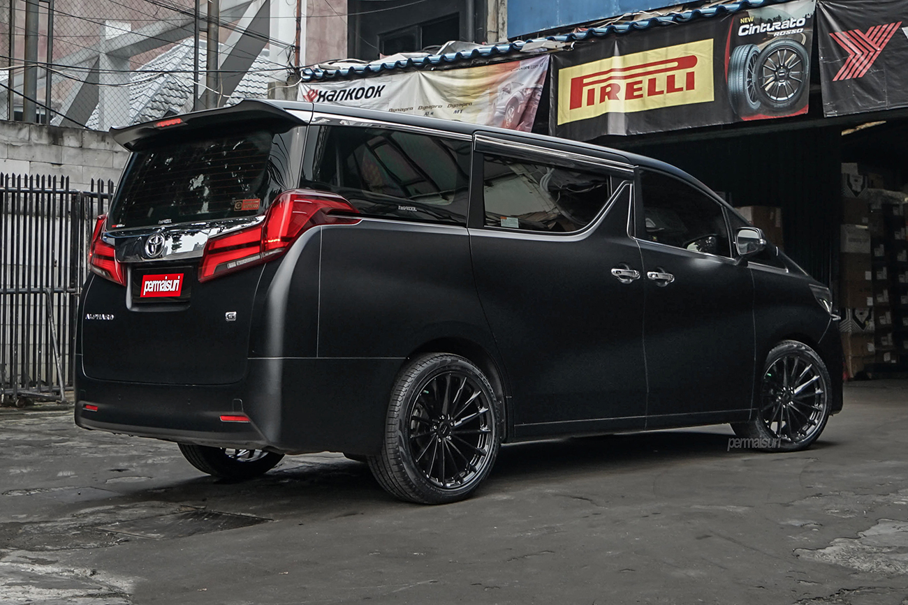 Permaisuri | OHM Proton with Toyota Alphard