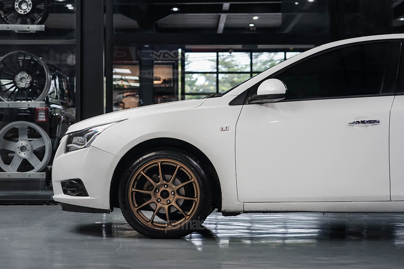 Permaisuri | Rays Volk Racing ZE40 M-Spec with Chevrolet Cruze