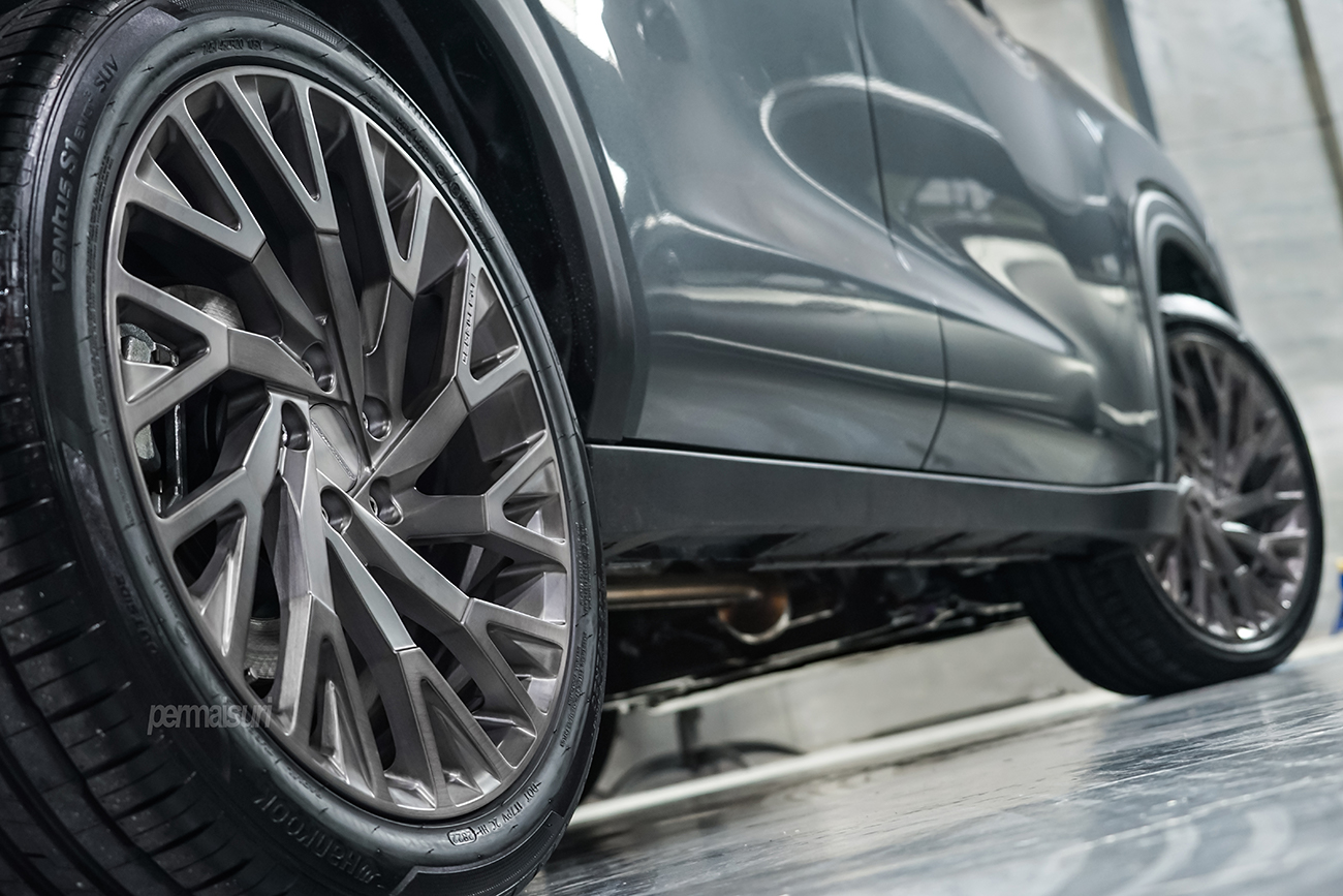 Permaisuri | 305 Forged UF201 with Toyota Innova Zenix