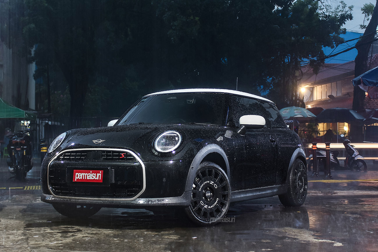 Permaisuri | White top black Mini F66 on OZ Racing Rally Racing 18"