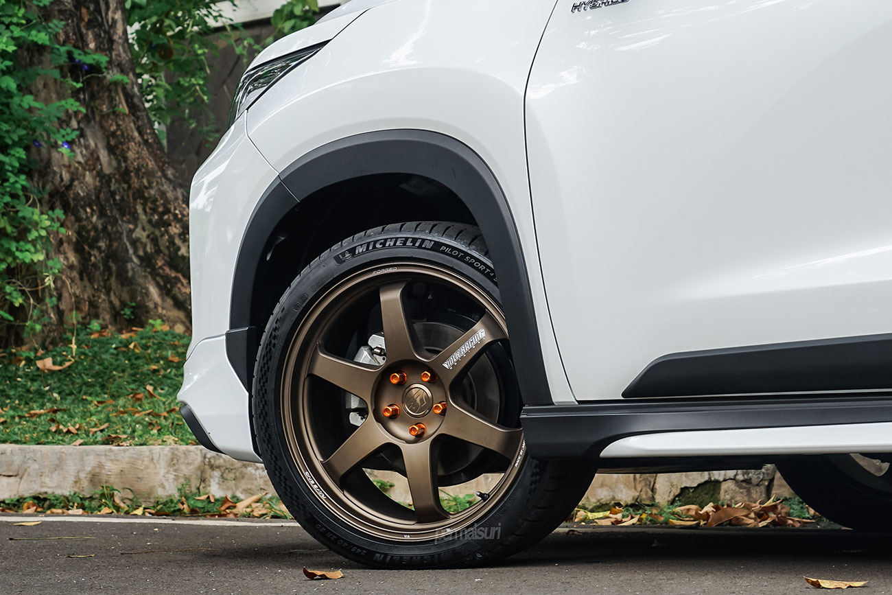 Permaisuri | Rays Volk Racing TE37 Ultra M-Spec with Toyota Innova Zenix