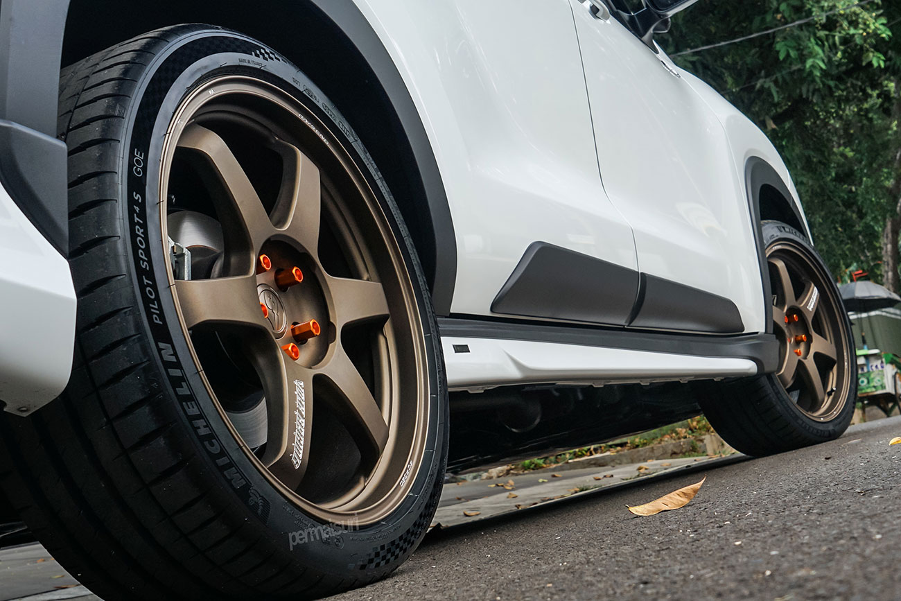 Permaisuri | Rays Volk Racing TE37 Ultra M-Spec with Toyota Innova Zenix