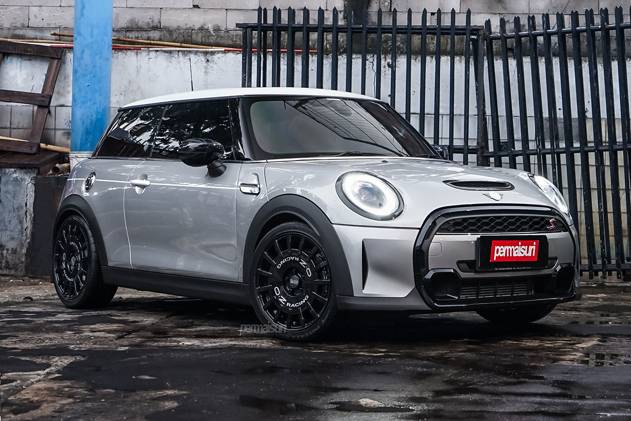 Permaisuri | OZ Racing Rally Racing with Mini Cooper F56