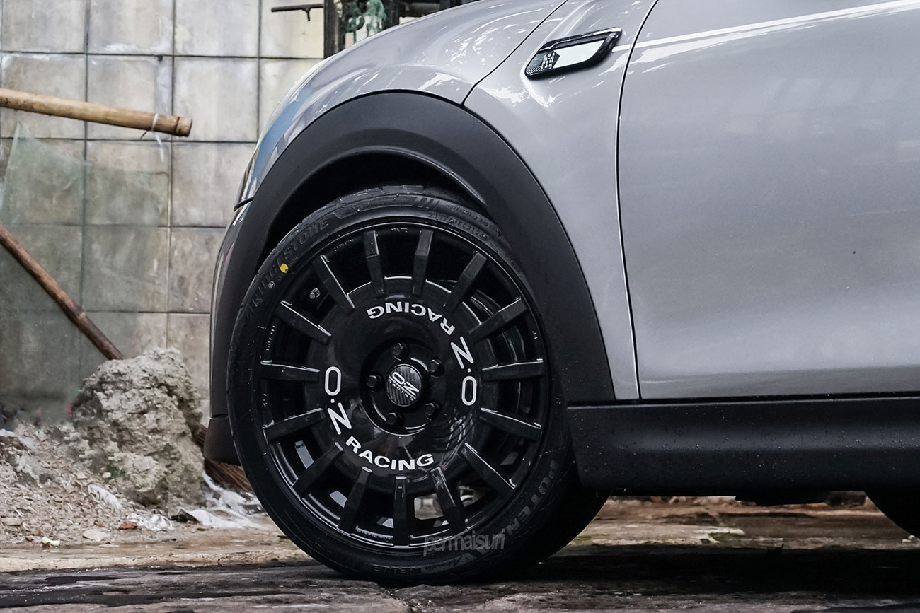 Permaisuri | OZ Racing Rally Racing with Mini Cooper F56
