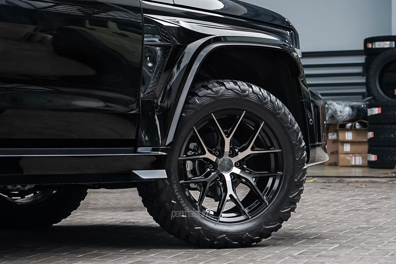 Permaisuri | Vossen HF6-4 with GWM Tank 300 HEV