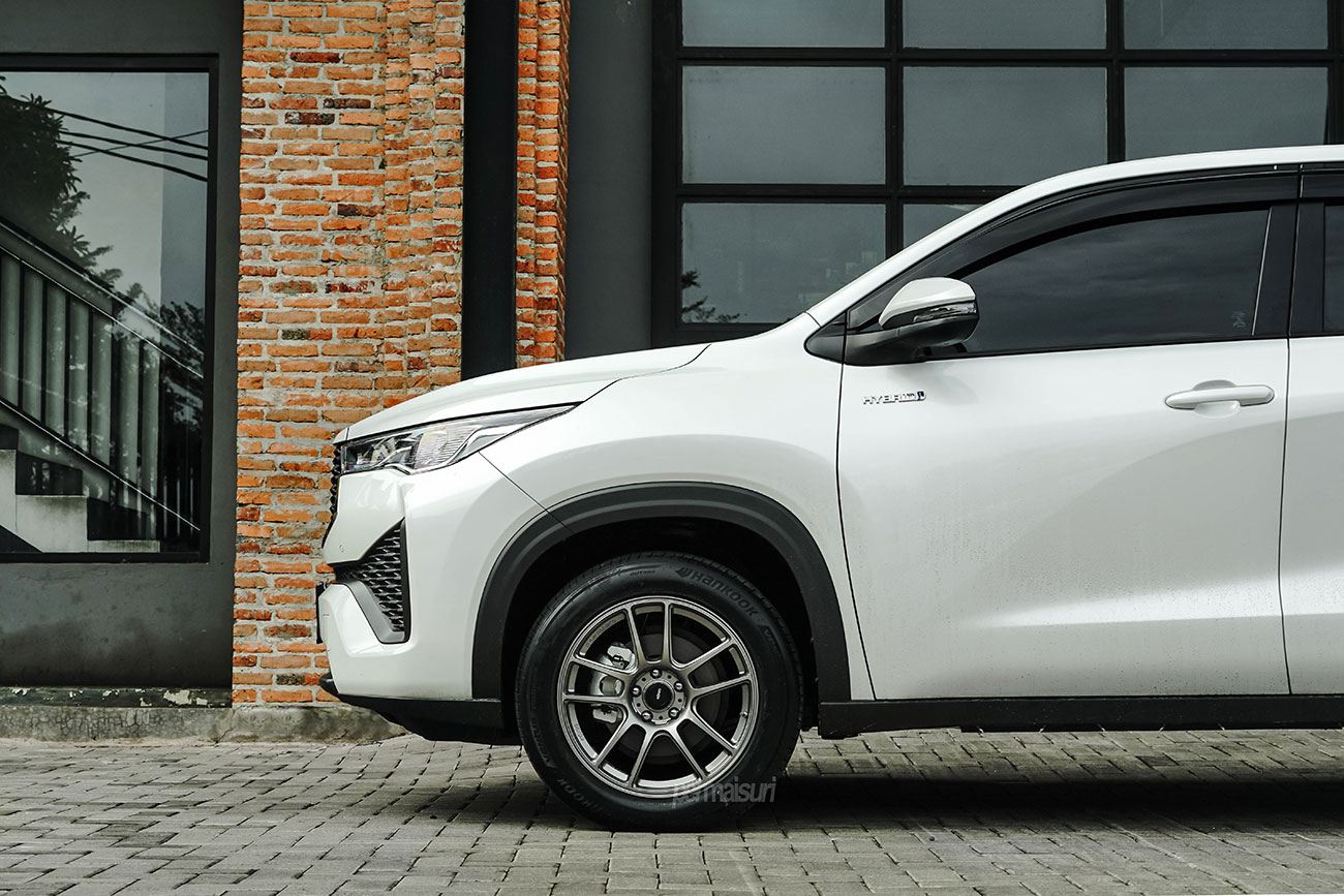 Permaisuri | KONIG Heliogram with Toyota Innova Zenix