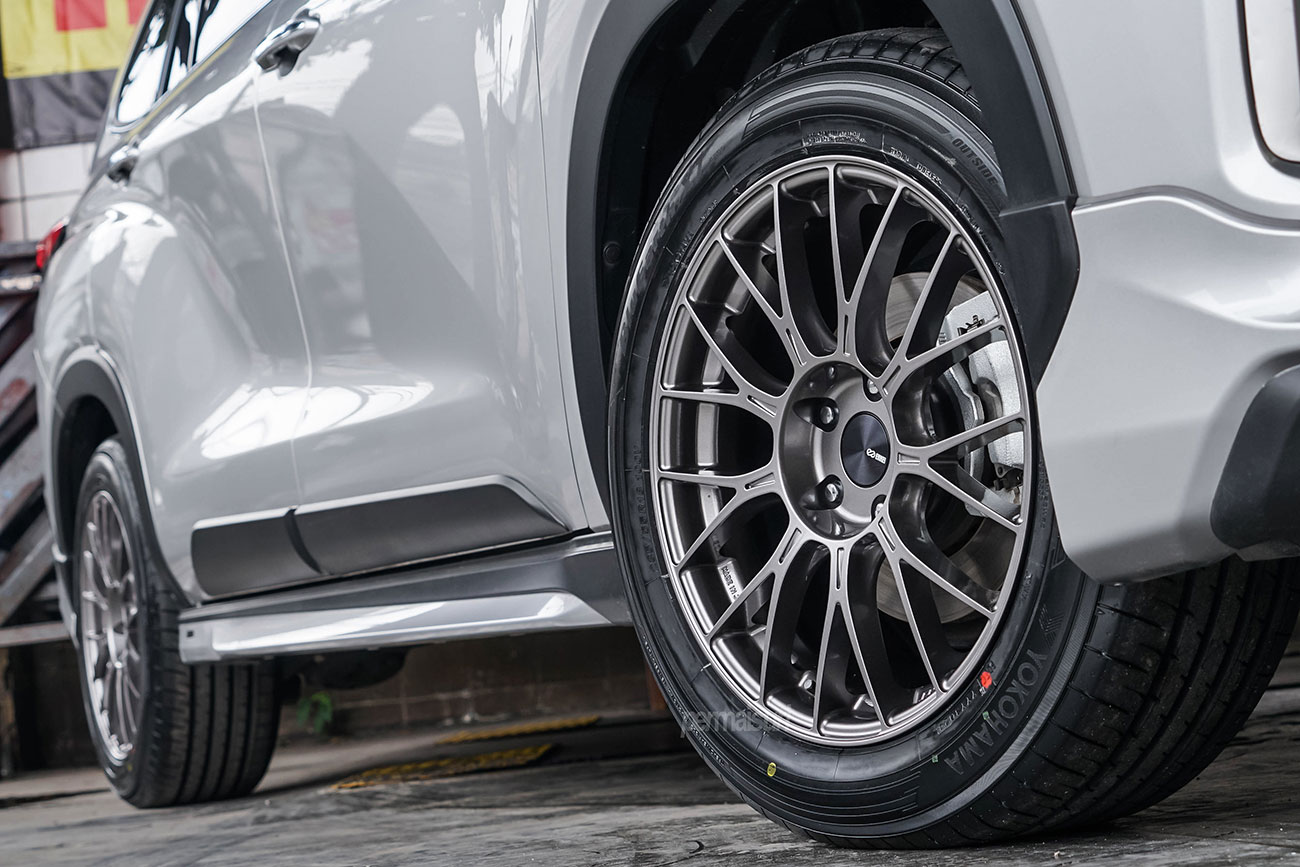 Permaisuri | Enkei PFM1 with Toyota Innova Zenix