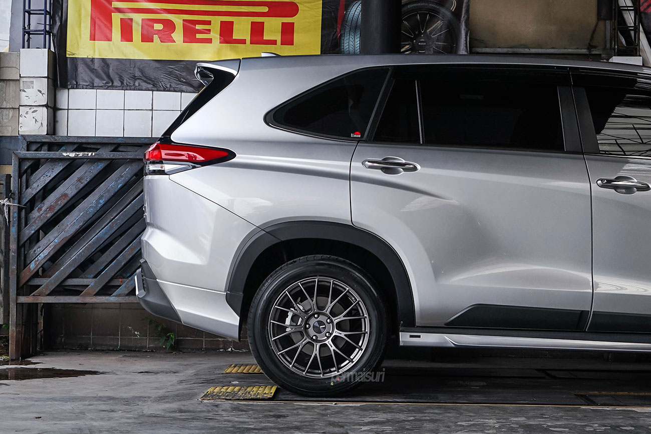 Permaisuri | Enkei PFM1 with Toyota Innova Zenix