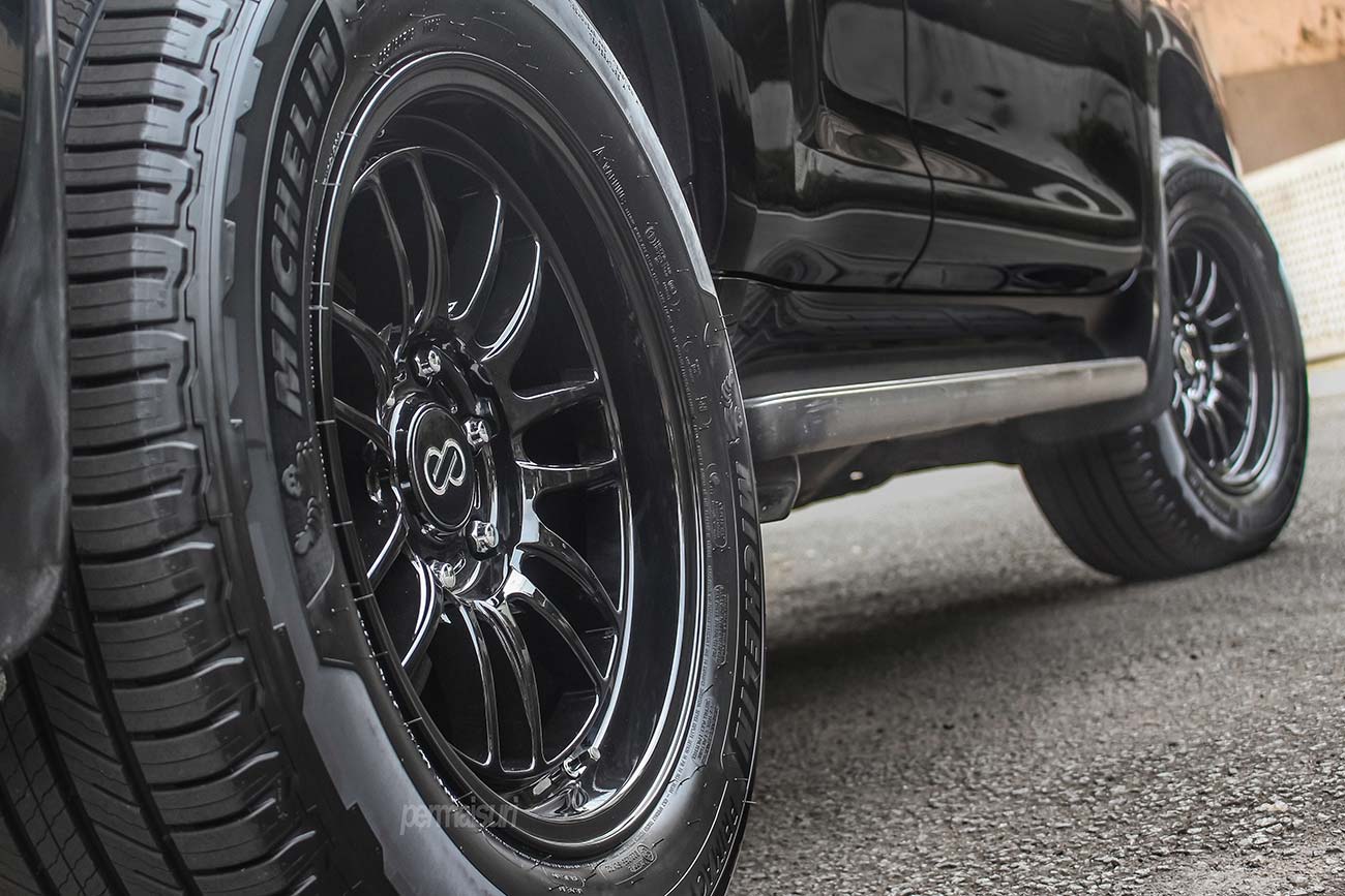 Permaisuri | Enkei SC59 with Toyota Prado