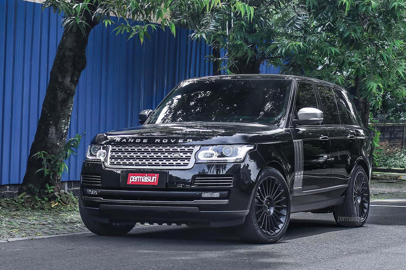 Permaisuri | Status Venti with Land Rover Vogue