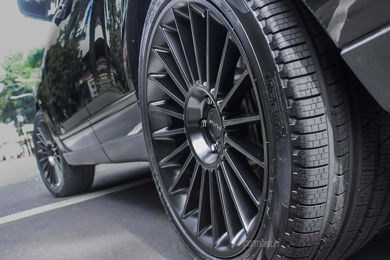 Permaisuri | Status Venti with Land Rover Vogue