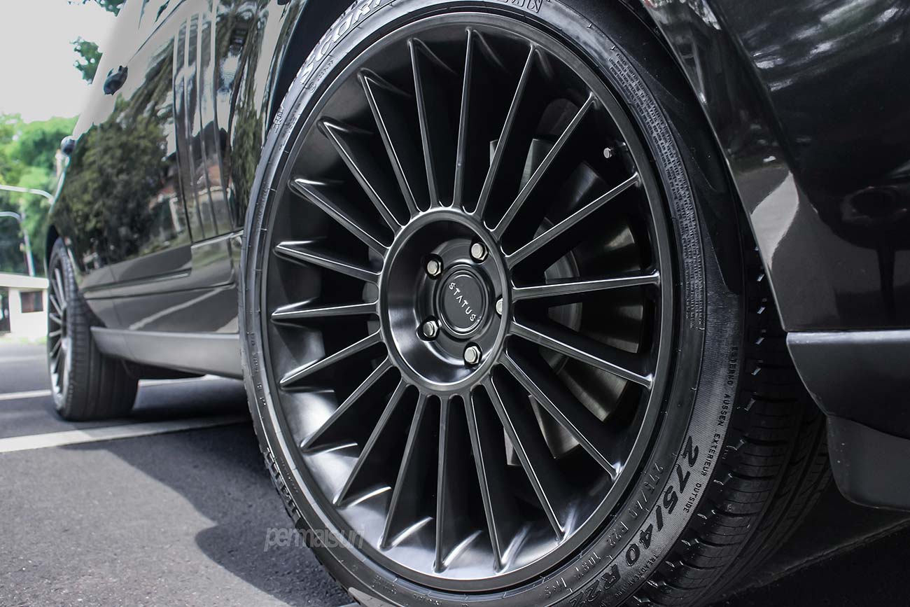 Permaisuri | Status Venti with Land Rover Vogue