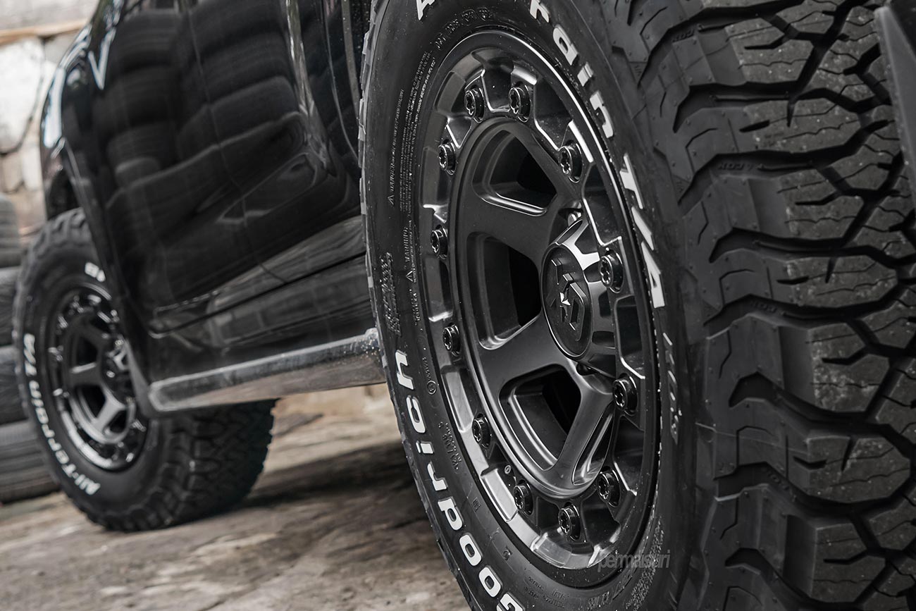 Permaisuri | XD Series Raid with Toyota Land Cruiser J300