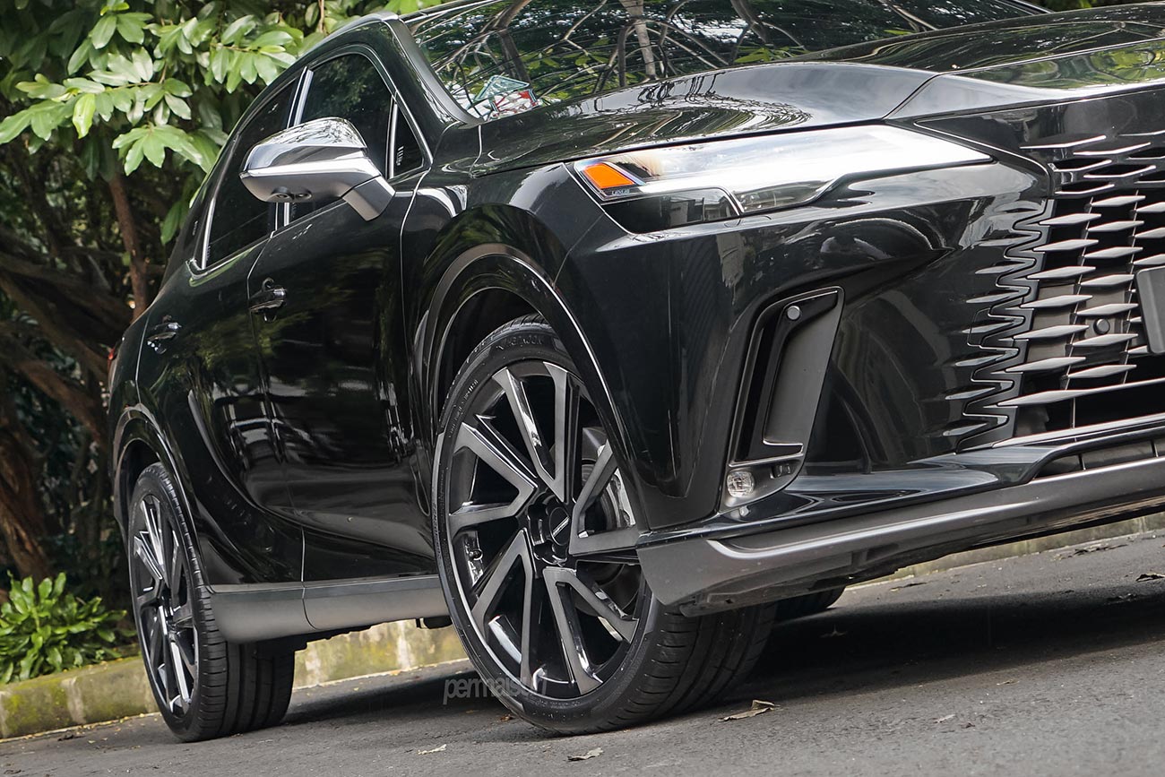 Permaisuri | 305 Forged UF206 with Lexus RX350H