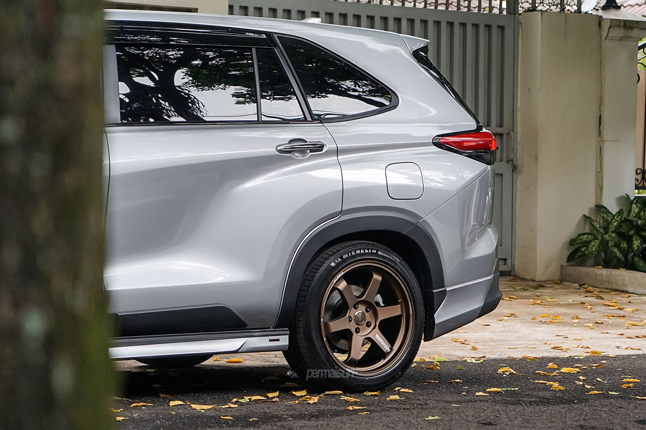 Permaisuri | Rays Volk Racing TE37 Ultra M-Spec with Toyota Innova Zenix