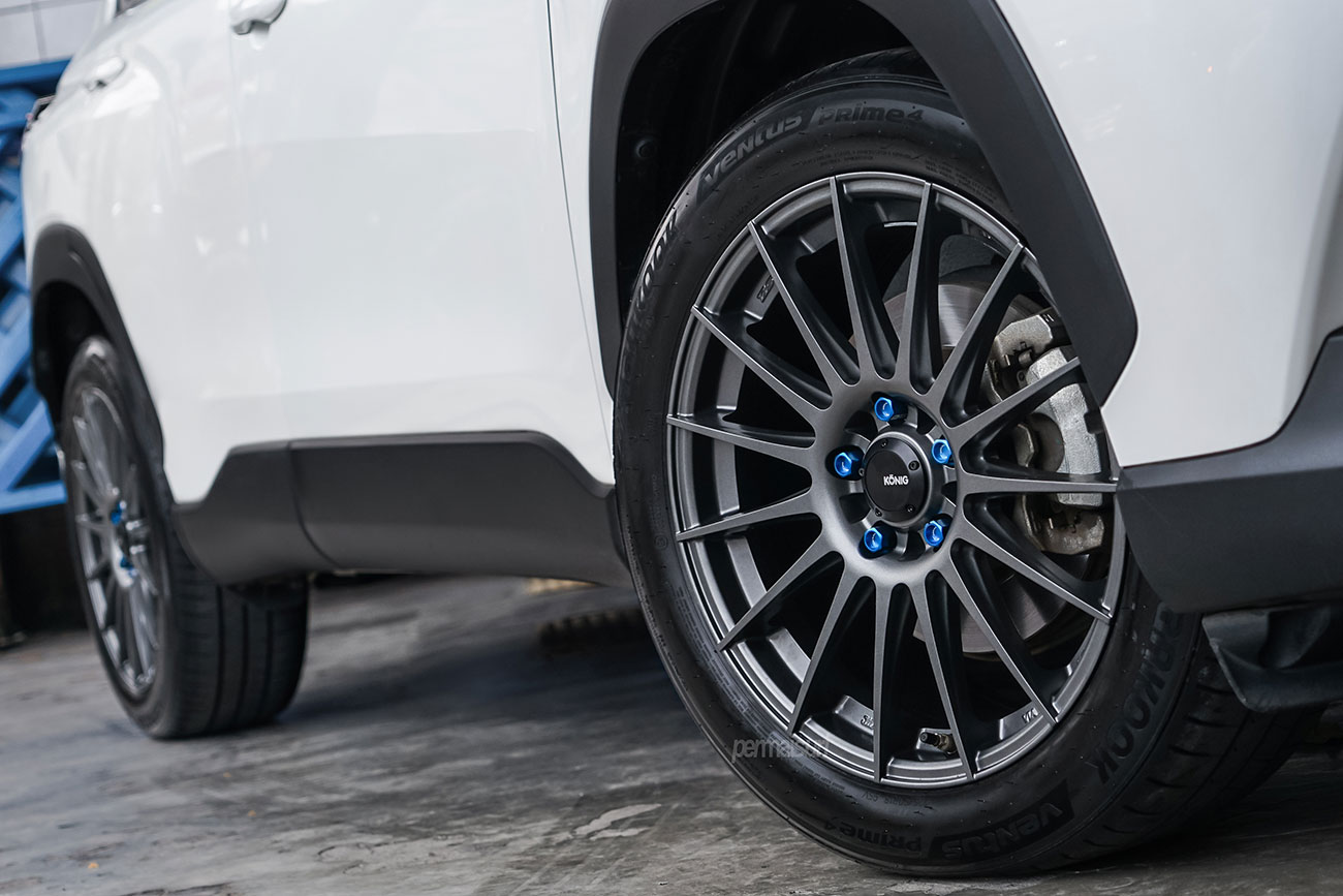 Permaisuri | KONIG Rennform with Toyota Corolla Cross