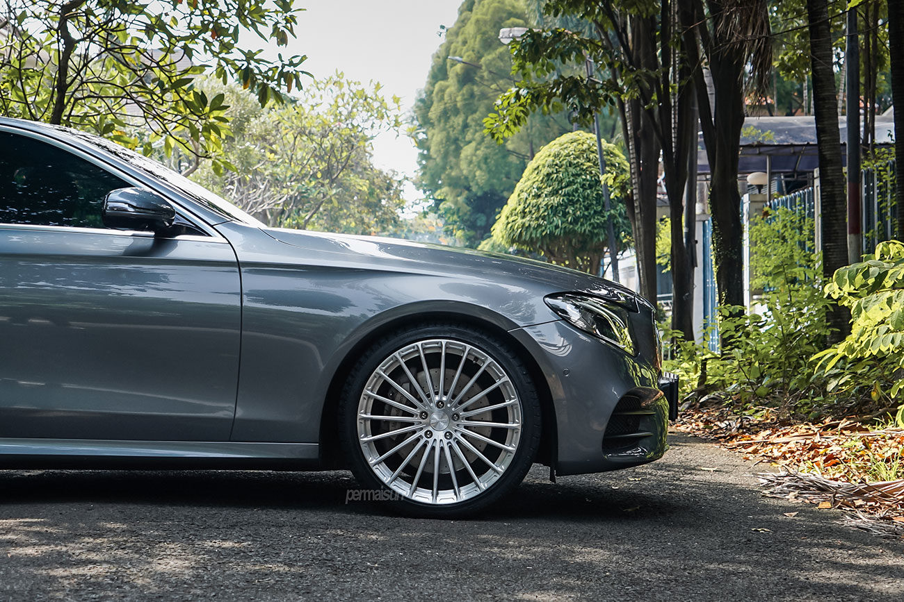 Permaisuri | SRC SR03 with Mercedes Benz E-Class W213