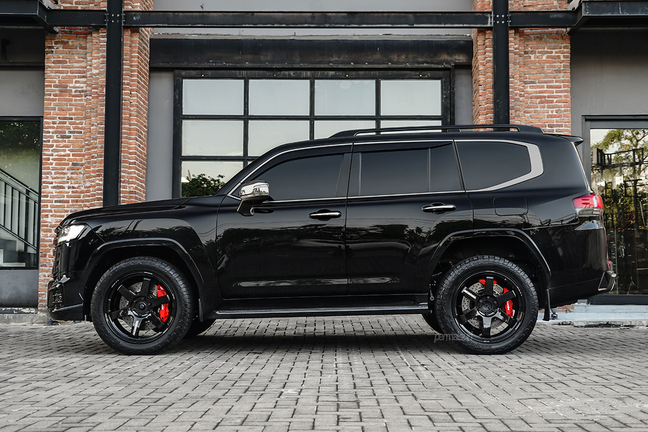 Permaisuri | Rays Volk Racing TE37 Large PCD M-Spec with Toyota Land ...