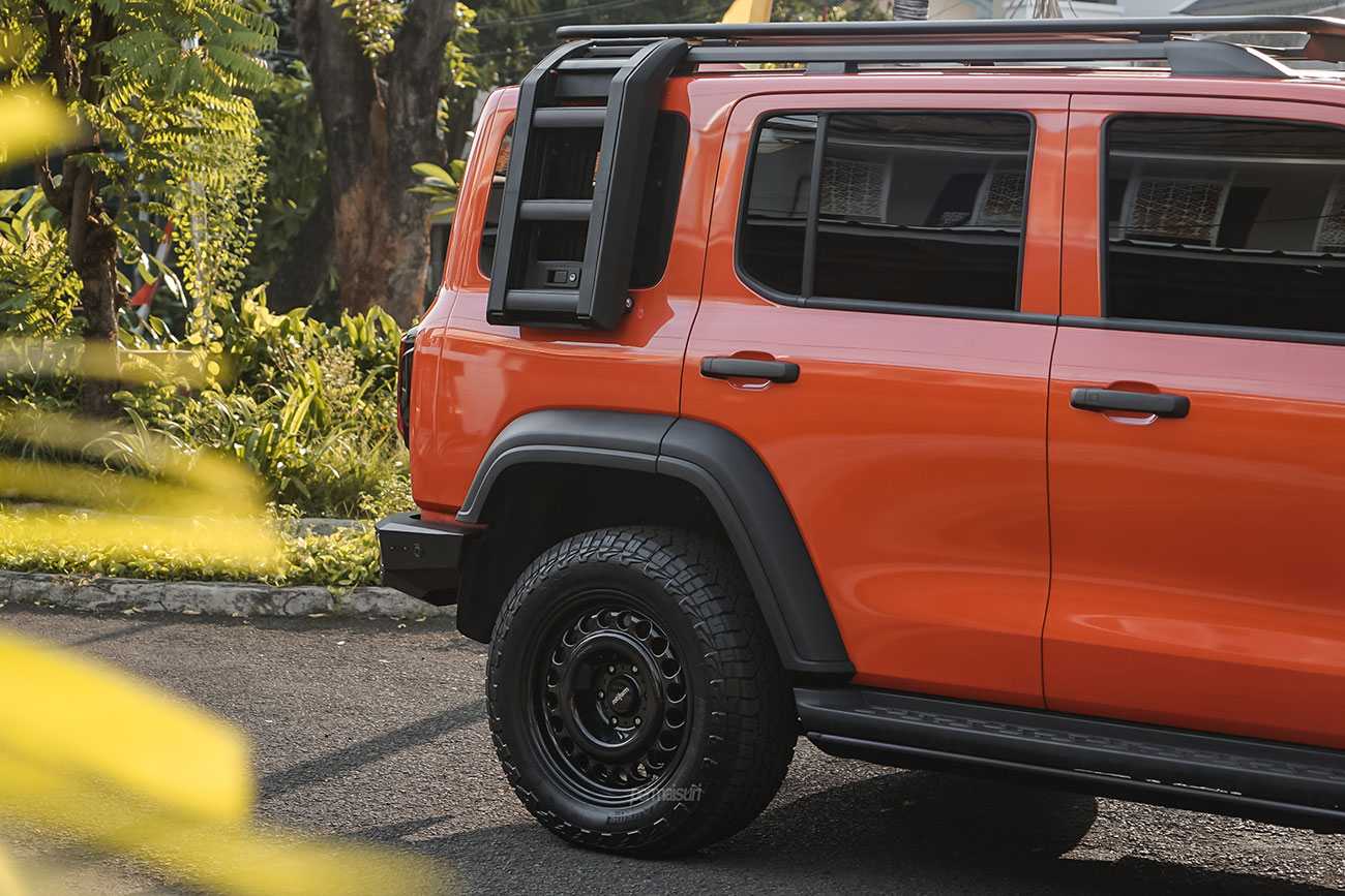 Permaisuri | Rotiform Mono STL with GWM Tank 300 HEV