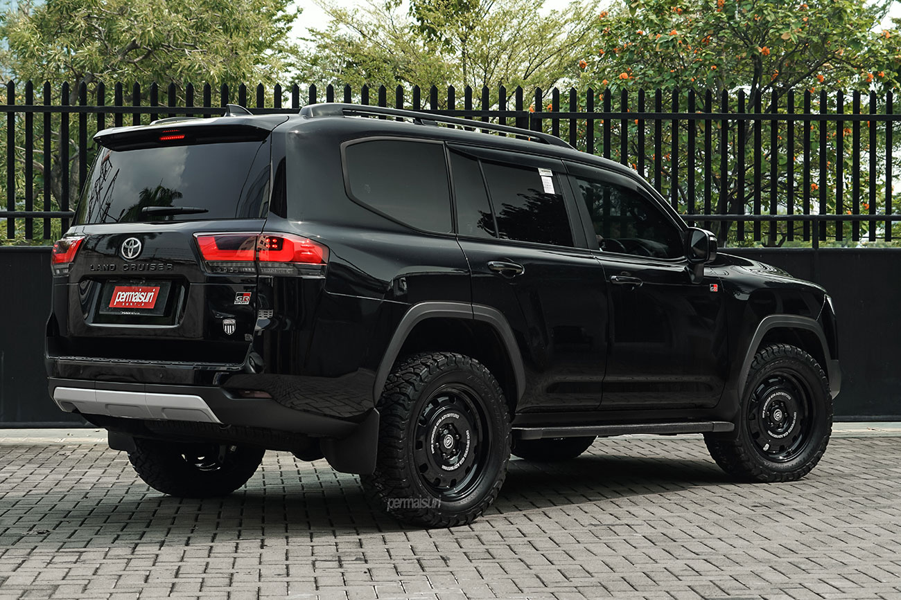 Permaisuri | DPE 4XD Adventure with Toyota Land Cruiser J300
