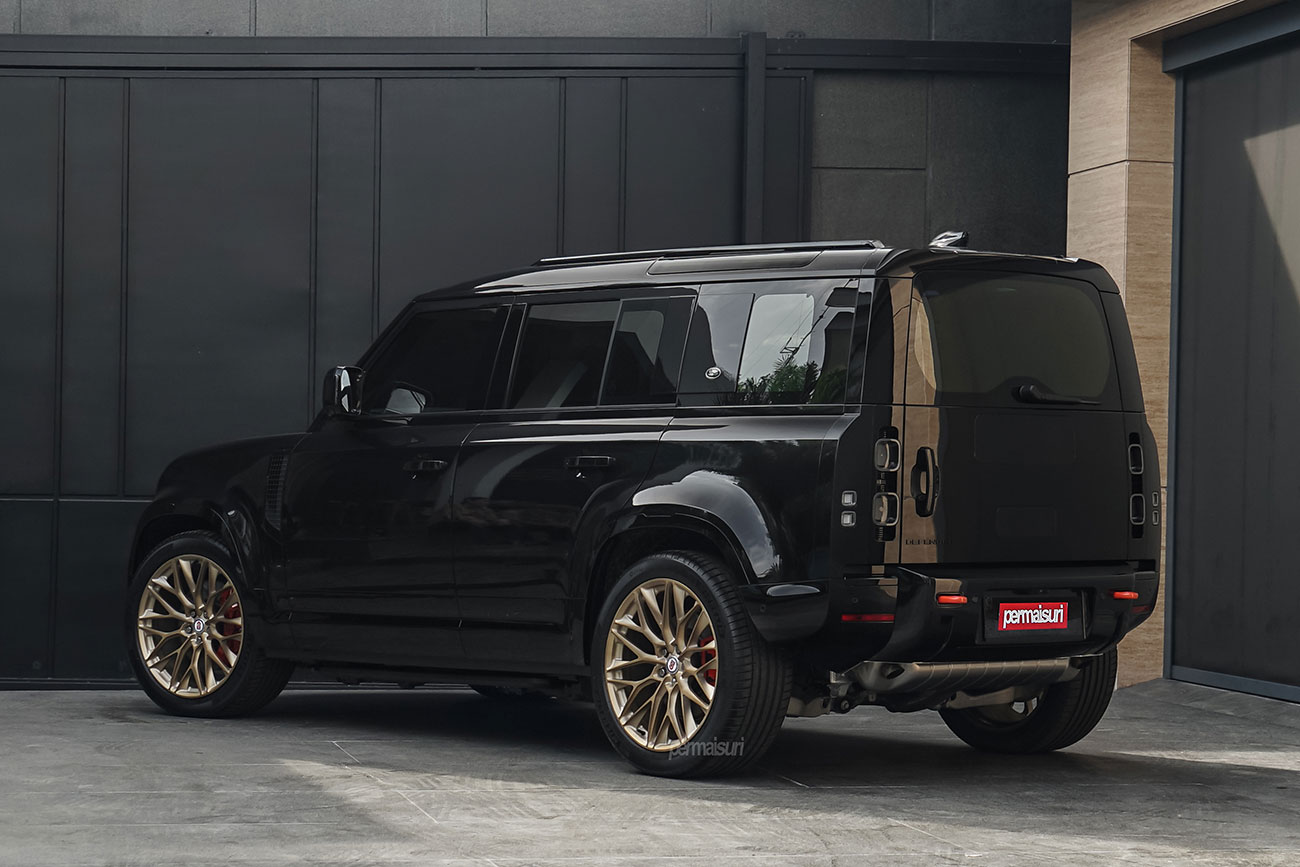 Permaisuri | HRE P200 with Land Rover Defender