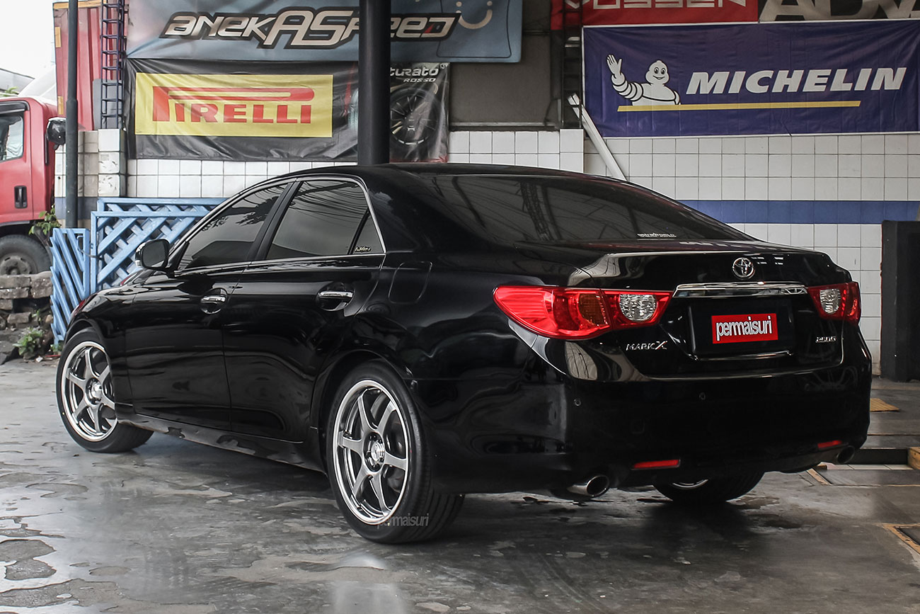 Permaisuri | SSR Reiner Type 6R with Toyota Mark X