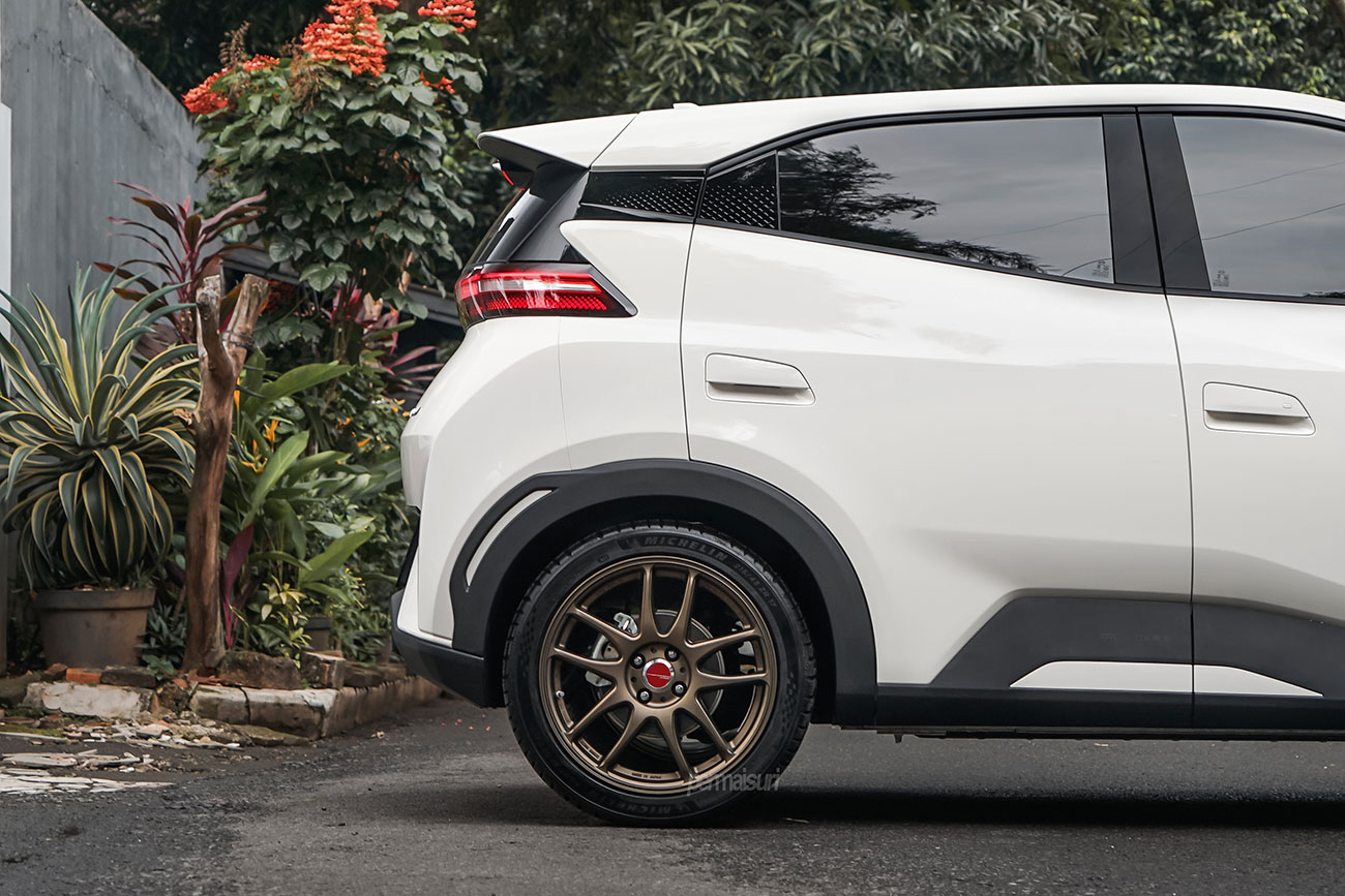 Permaisuri | Work Emotion CR Kiwami with BYD Atto 1