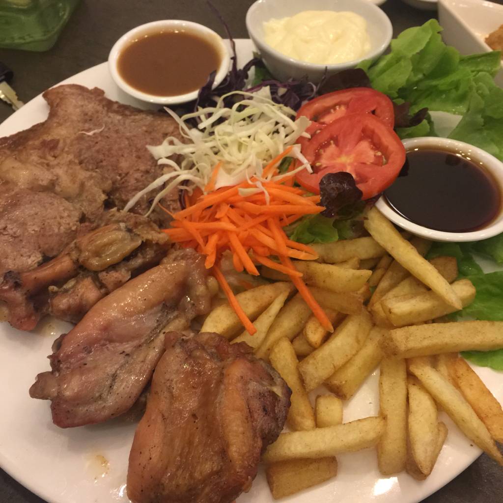 ร้าน T-hut Steak Bengal (ทีฮัทสเต็กเบงกอล) แพร่,เชียงใหม่ - Wongnai