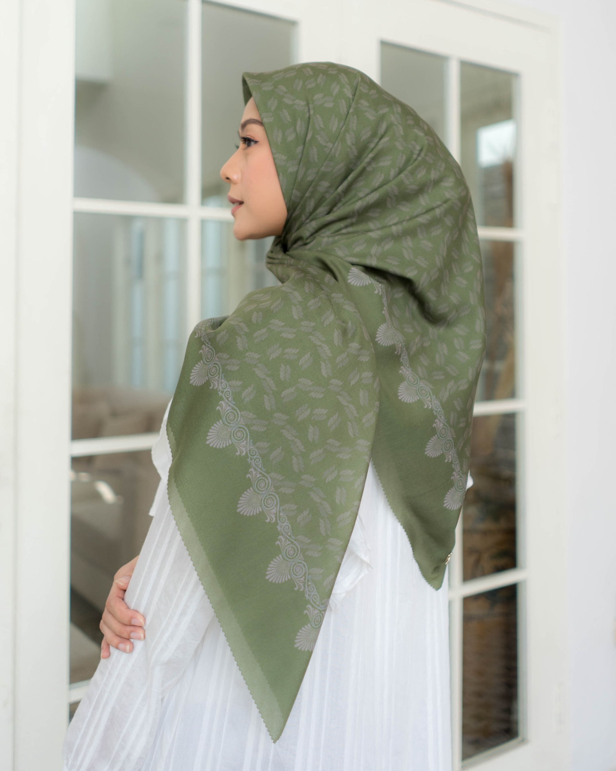 LOUISALUNA - Ruby Seaweed