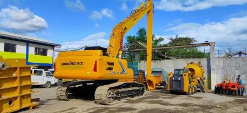 LONG ARM BACKHOE | PostAds.ph